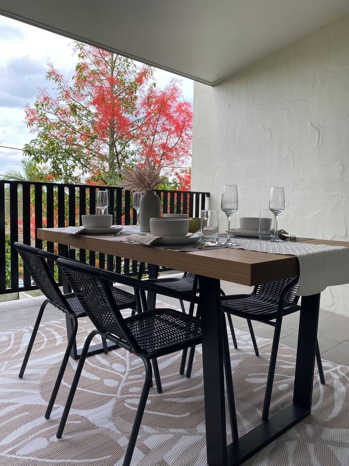 Number 1 In Normanpark 2 Queen Beds/2bath/backyard - Brisbane