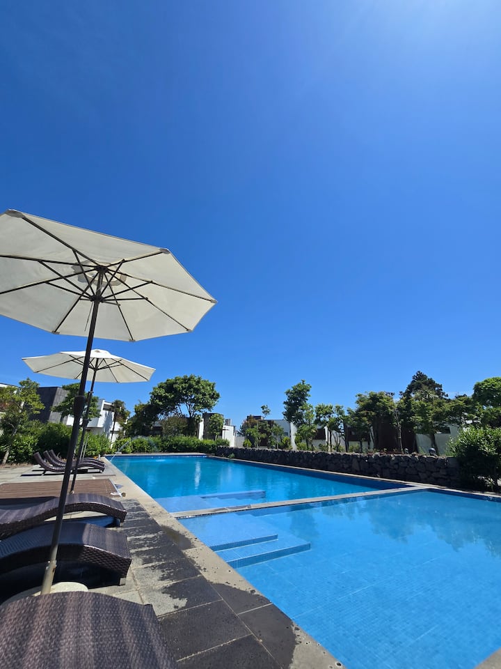 (5102)야외자쿠지온수무료/애견동반/개별바베큐 - Jeju-si