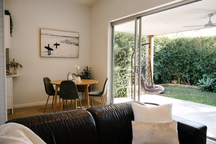 Modern Retreat - Near Beach, Walk To Cafes & Golf - Scotland Island