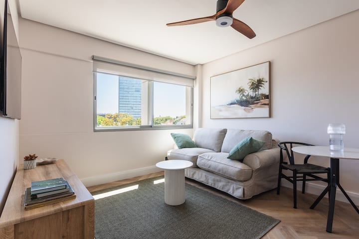 Oh For Ocean! Close To Seafront | Pool | Parking - Cape Town