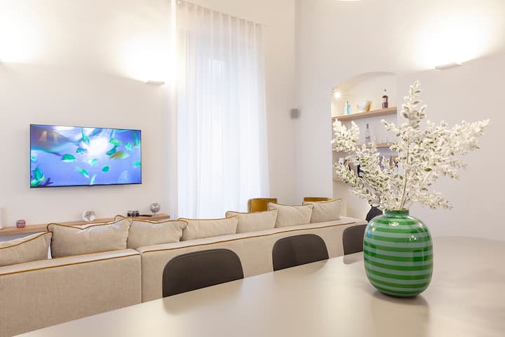 Leukòs Luxury Apartment - Bari