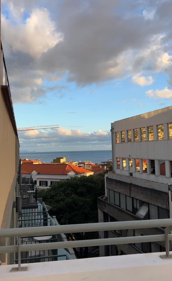 Kosmos.elements - Funchal