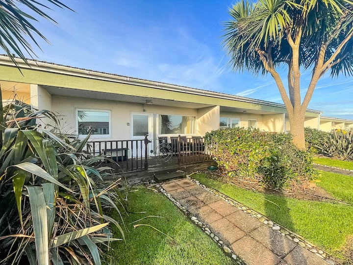 Chalet At Rainbows End In Norfolk Ref 31002r - Mundesley