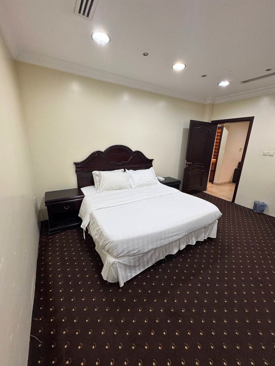 Two-bedroom apartment - fully equipped behind Al Rashed Mall Al Khobar ...