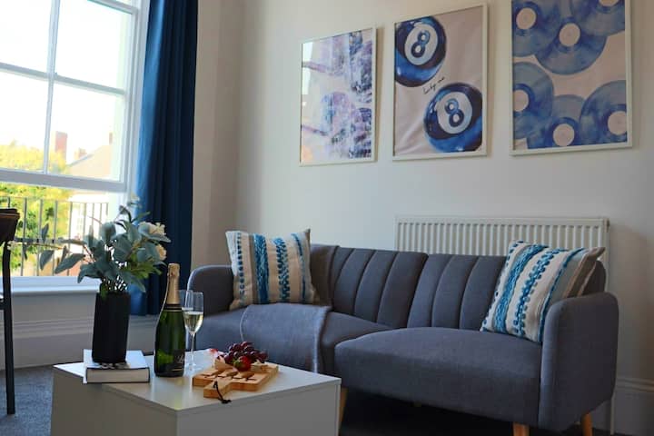 Long Term | Home From Home | 35-45% Discount - Gloucester