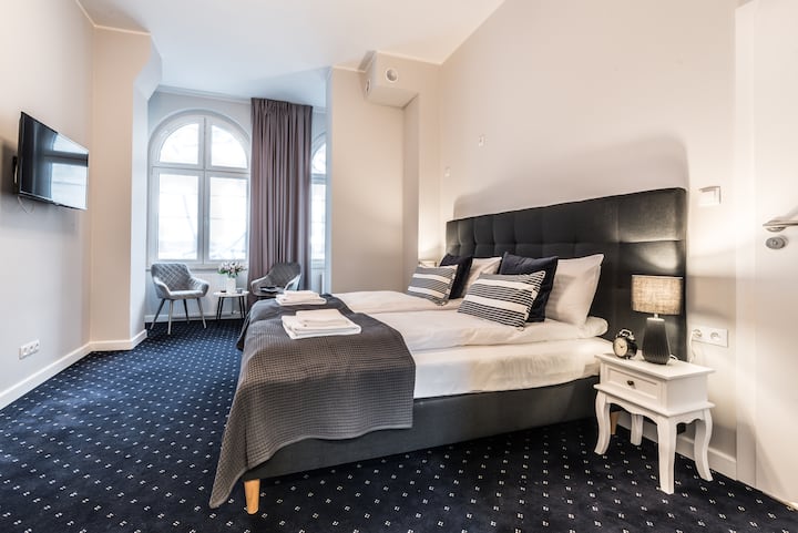 Serenity Aparthotels | Pokój Standard - Poznań
