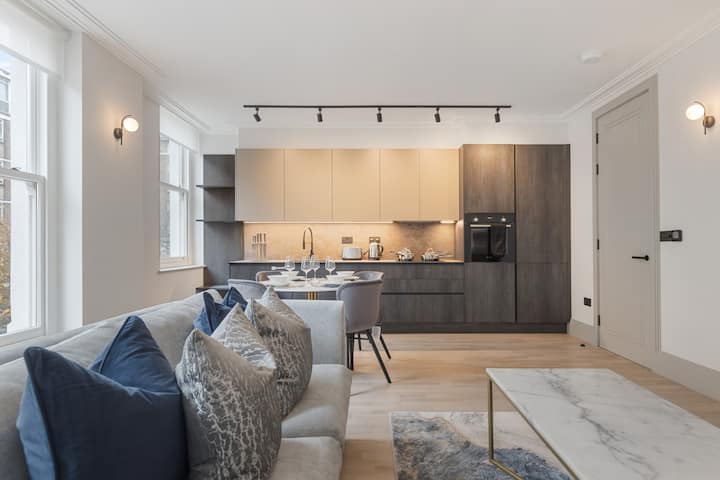 Central 1bed 1bath 4ppl / 1min Russel Square Tube - London