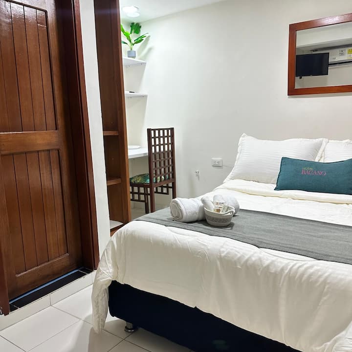 Habi. Doble - Privada A/c,wifi,baño,cocina,playa - Santa Marta