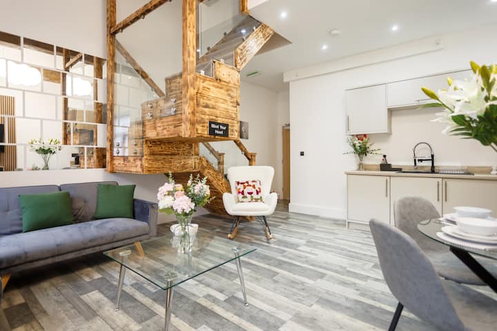 Bradford: Luxury Central Apartment - 303 - Pudsey