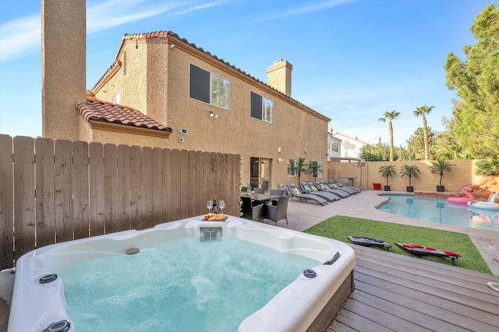 Luxurious Design | Pool~hot Tub~sleeps 16+ 6br 3ba - Spring Mountain Ranch State Park, Blue Diamond