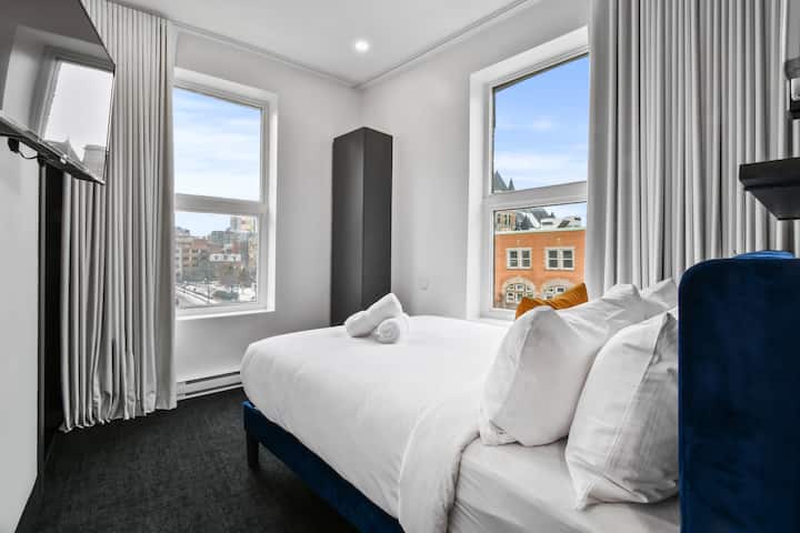 Queen Bed Room - Top Corner View - Montreal