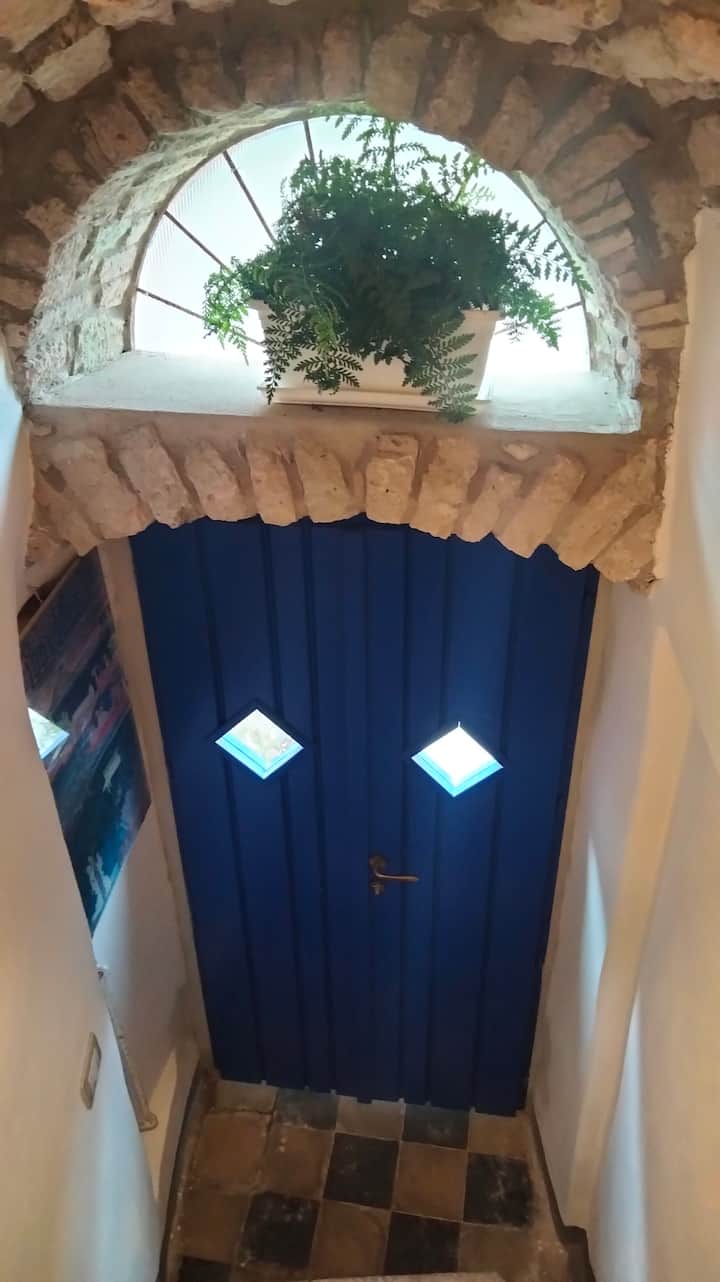 Una Finestra In Centro Storico - Bosa