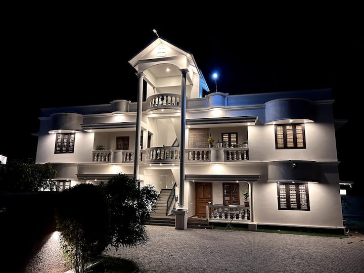 Om Shanti Apartments 1st Floor - Varkala