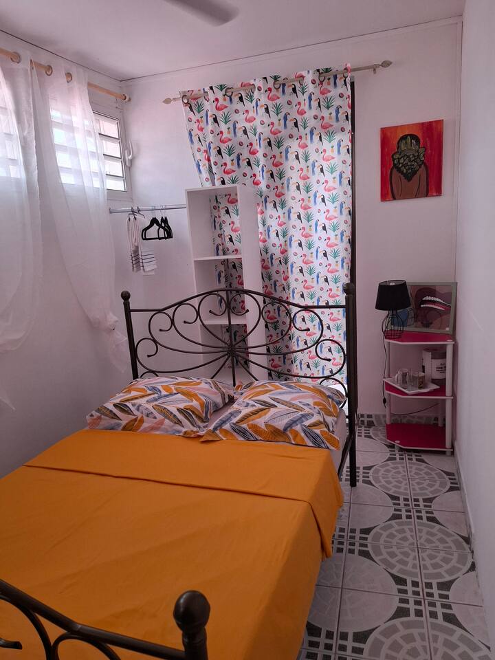 Chambre Avec Sdb Et Entrée Privée - Fort-de-France