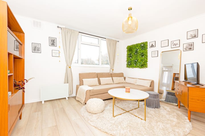 New Listing! Studio W Balcony, Putney, 5min Tube - Londres