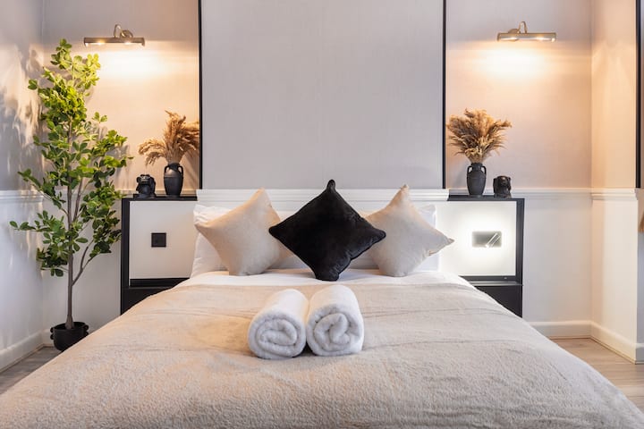 85.4 - Modern Luxury Boutique Studio Apt - Chiswick - London