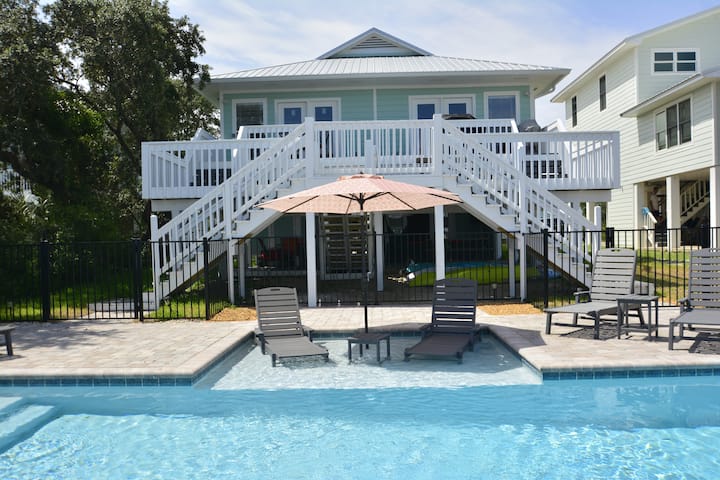 Endless Fun By The Beach! New Pool + Game Room - Gulf Shores, AL