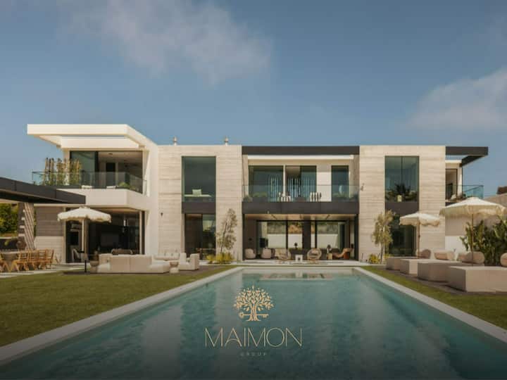 Resort-style Escape Steps From Point Dume - Malibu