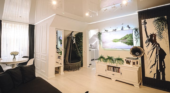 The Oasis - Retro Modern Vogue - Riga