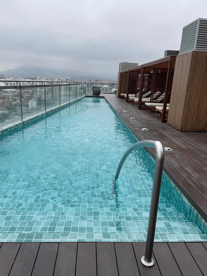 Apartment In Barranco Pool / Jacuzzi/ Yoga/parking - Lima
