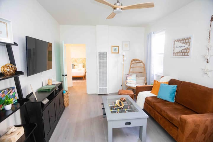 Minty Retreat At The Pier - Redondo Beach, CA