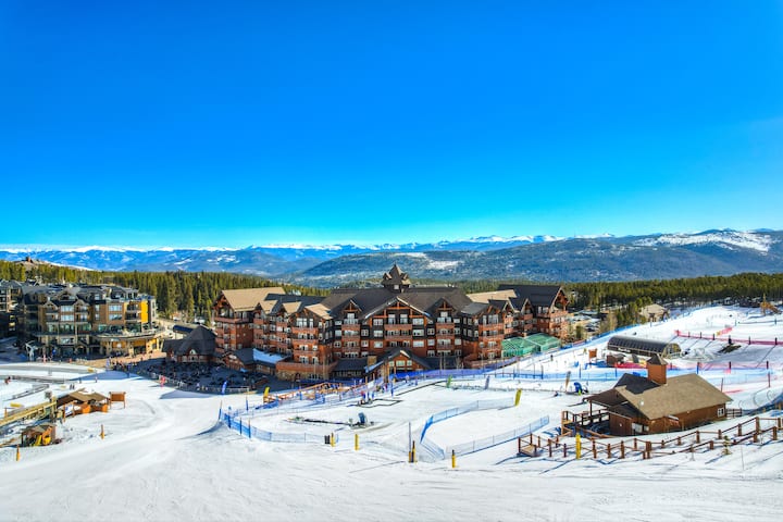 Perfect Ski In Ski Out 5 Bedroom Condo - Breckenridge, CO