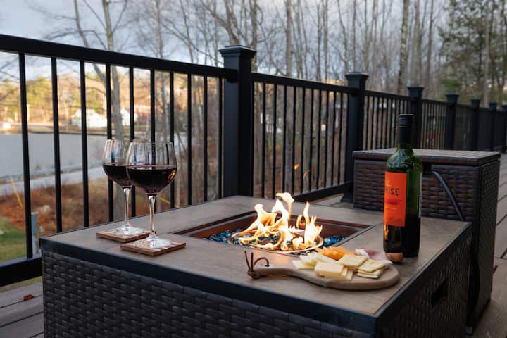 Modern Lakefront Oasis Walk 2 Town | Hot Tub | Umf - Maine