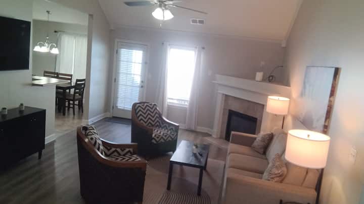 Clean, Fresh, New Southaven Beauty With Jetted Tub - Southaven, MS