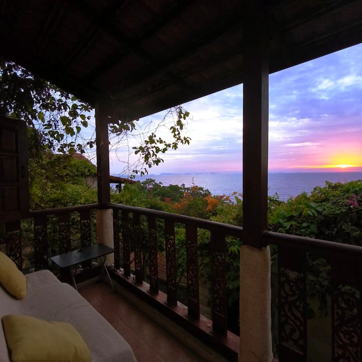 Cozy House With A Balcony - Ko Pha Ngan