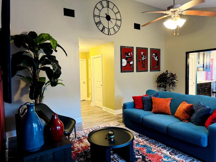 Xquisite Nook, The Ideal Getaway - Daphne, AL