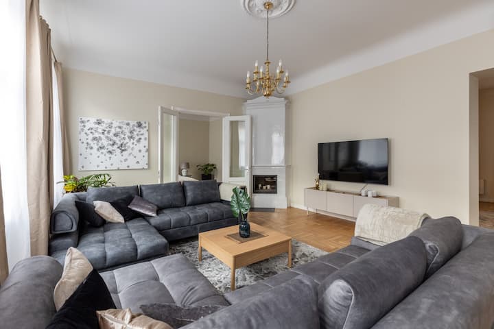 Group-friendly Old Town Apartment - Riga
