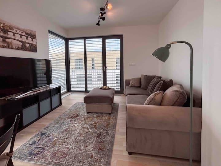 Prague New Apartment With Parking - Praga