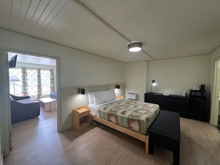 (2qqqs) Non-smoking Two Bedroom Qqq Standard - Gatlinburg, TN