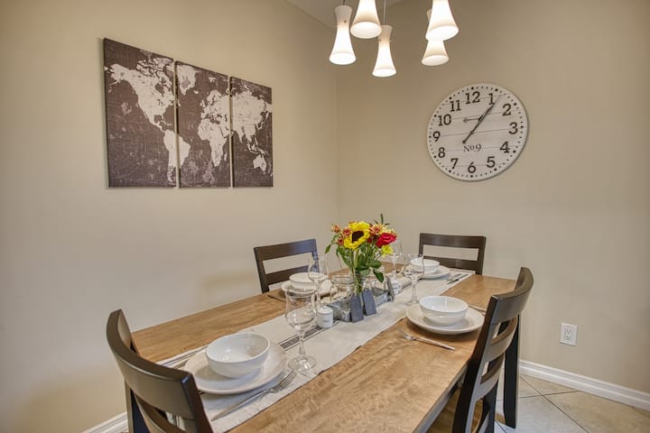 Price Reduced - Immediate Move-in 2/2 Condo - Santa Clarita, CA