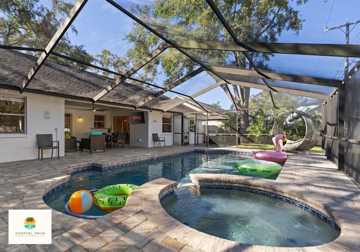 Tropical House | Hot Tub & Pool | Near Beach +Pets - Dunedin, FL