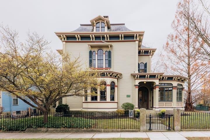 The Whalehouse - The Entire Estate - New Bedford, MA