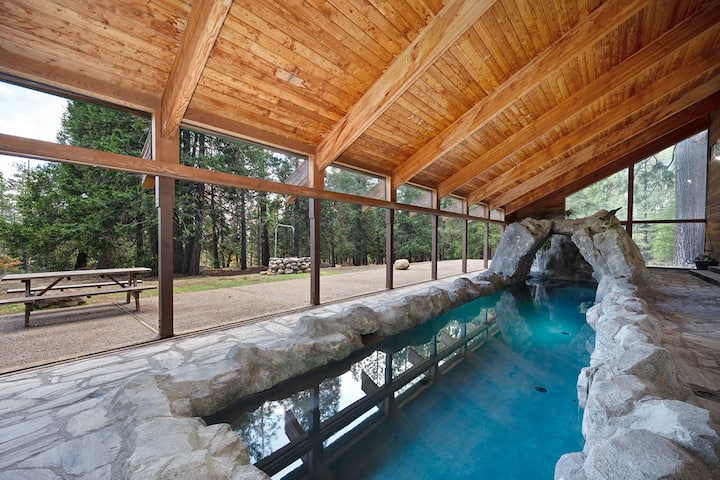 Snowline Lodge With Indoor Pool! - Pollock Pines, CA