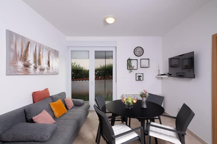 Apartment Mit 2 Schlafzimmern - Zadar