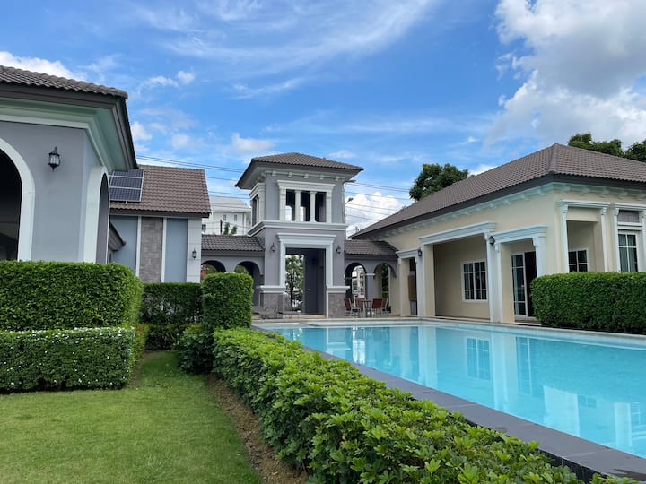 The Owl House, Ruam Chok Plaza / Pool / Garden - Chiang Mai