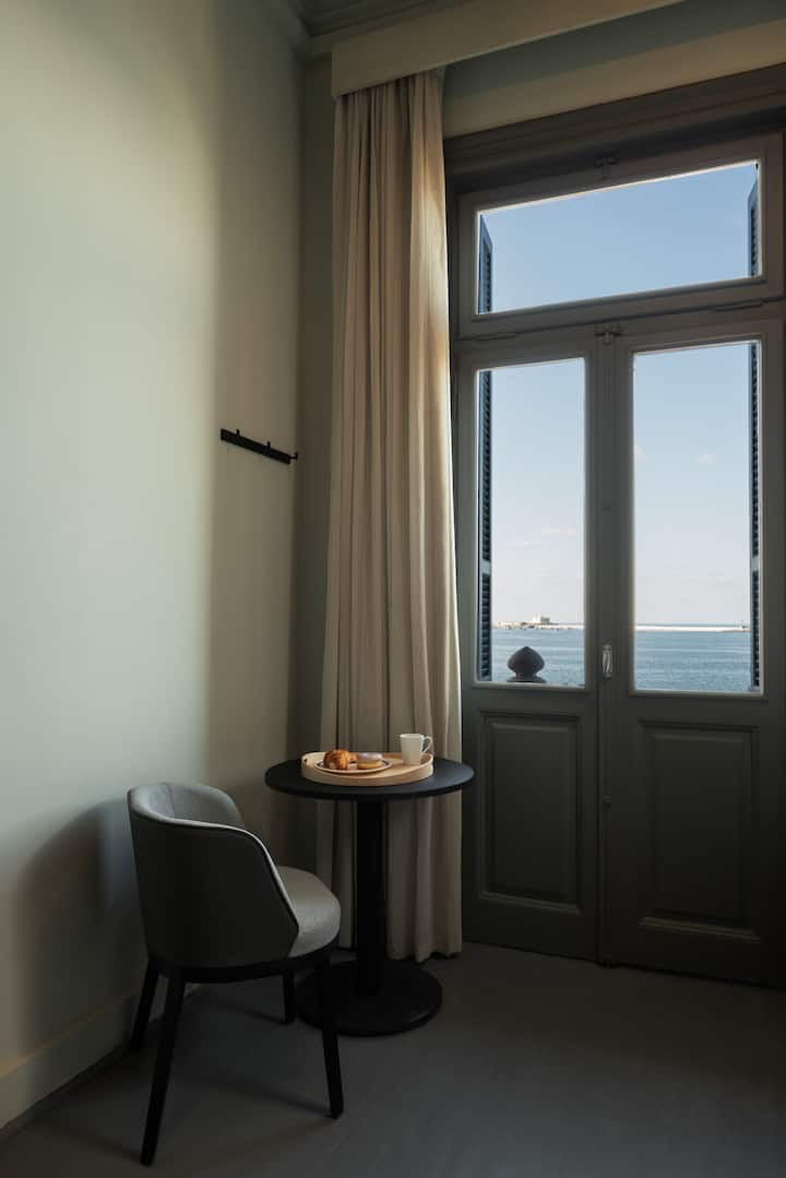 Grey | Studio Apartments Corniche Alexandria Lv - 알랙산드리아