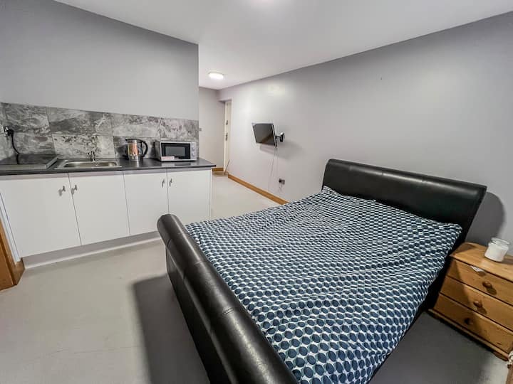 One Bed Annexe Rural Location - Marlow, UK