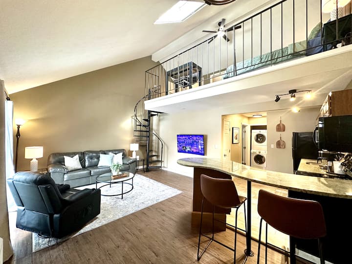 *2bd- Stunning Clifton Condo + Skylight! #4 - Louisville, KY