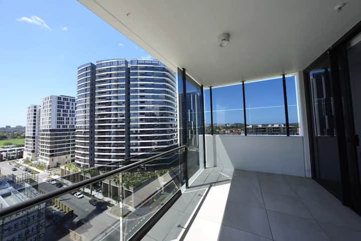 3bedroom Apartment In Heart Of Eastgarden - Sydney