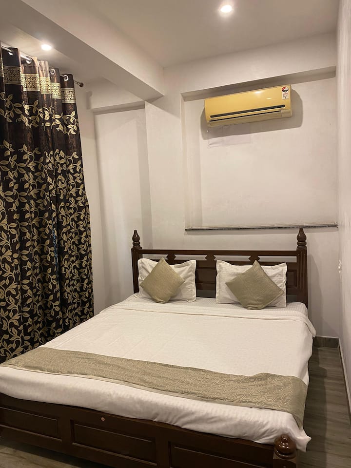 Moon Flower Guest House - Udaipur