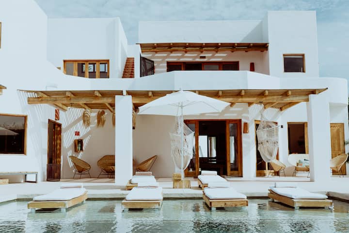 15 Room Oceanfront Hotel - Todos Santos