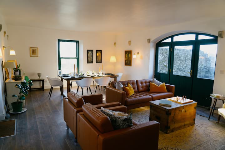 Live Like Lords & Ladies At Our Country Estate - Ballinasloe