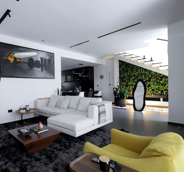 Exquisite Villa With Rooftop And Penthouse - Kigali