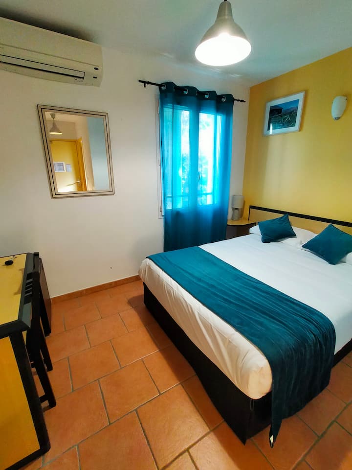Chambre Double Avec Piscine - Avignon