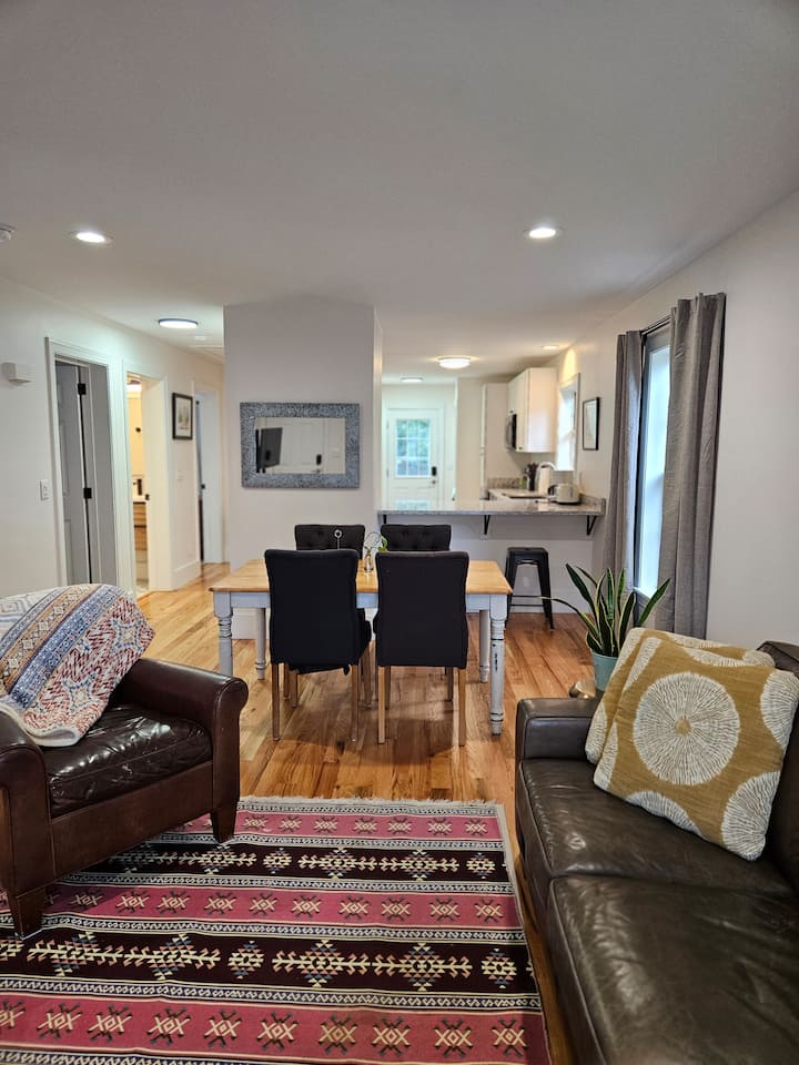 Vicky Lou's  Pad - Asheville, NC