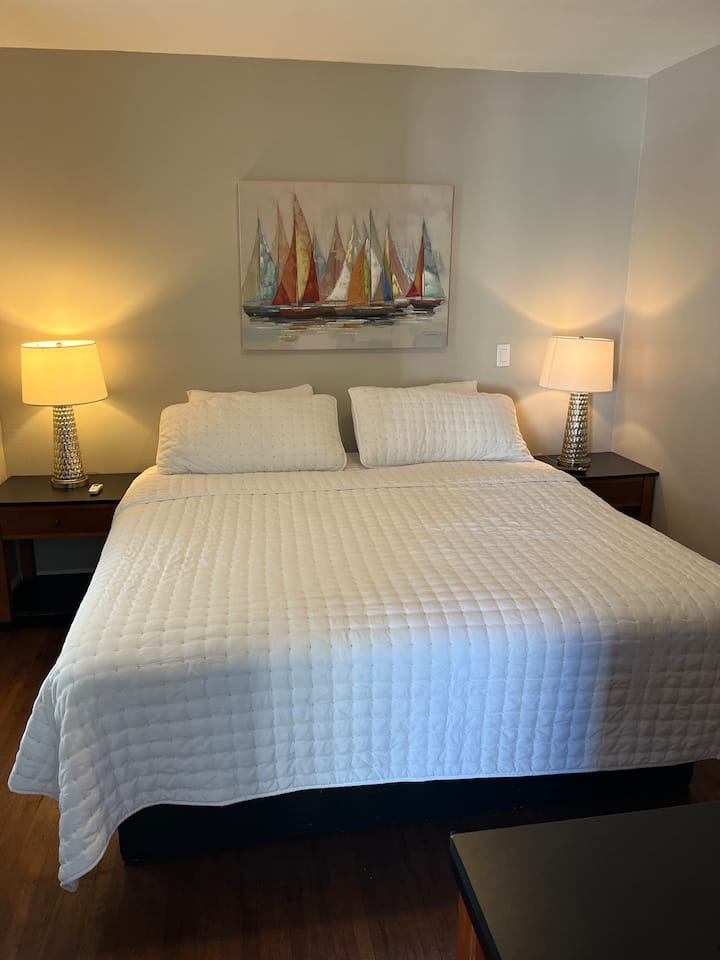 Fly Snooze Cruise 9, Pre/post Cruise Room - Fort Lauderdale